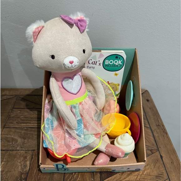B toys | Toys | Maison Battat Tippy Toes Cali Cat Playset 8pc Cat Doll Tea Set Book Included ...